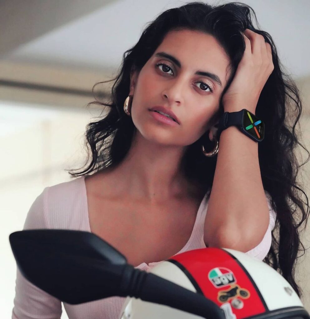 India’s First Female Motorcycle Blogger: Priyanka Kochhar – Vanity Stardom