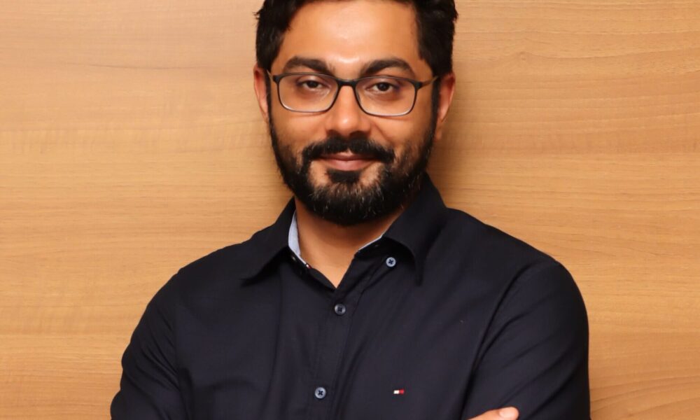 Varun Dua: Pioneering Disruption in the Insurance Landscape - VANITY ...