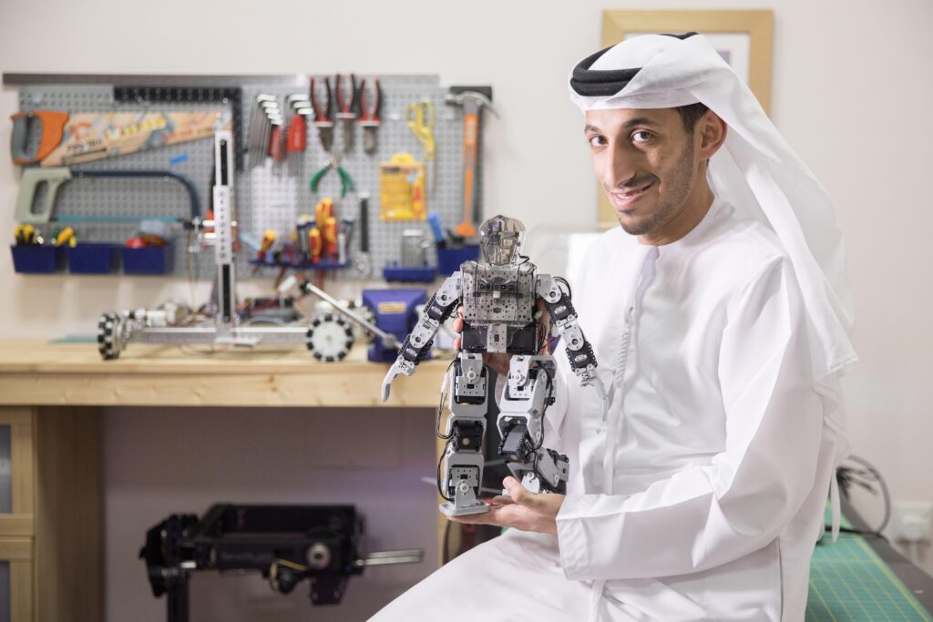 Mohammad Al Shamsi: The Young Emirati entrepreneur Revolutionizing ...